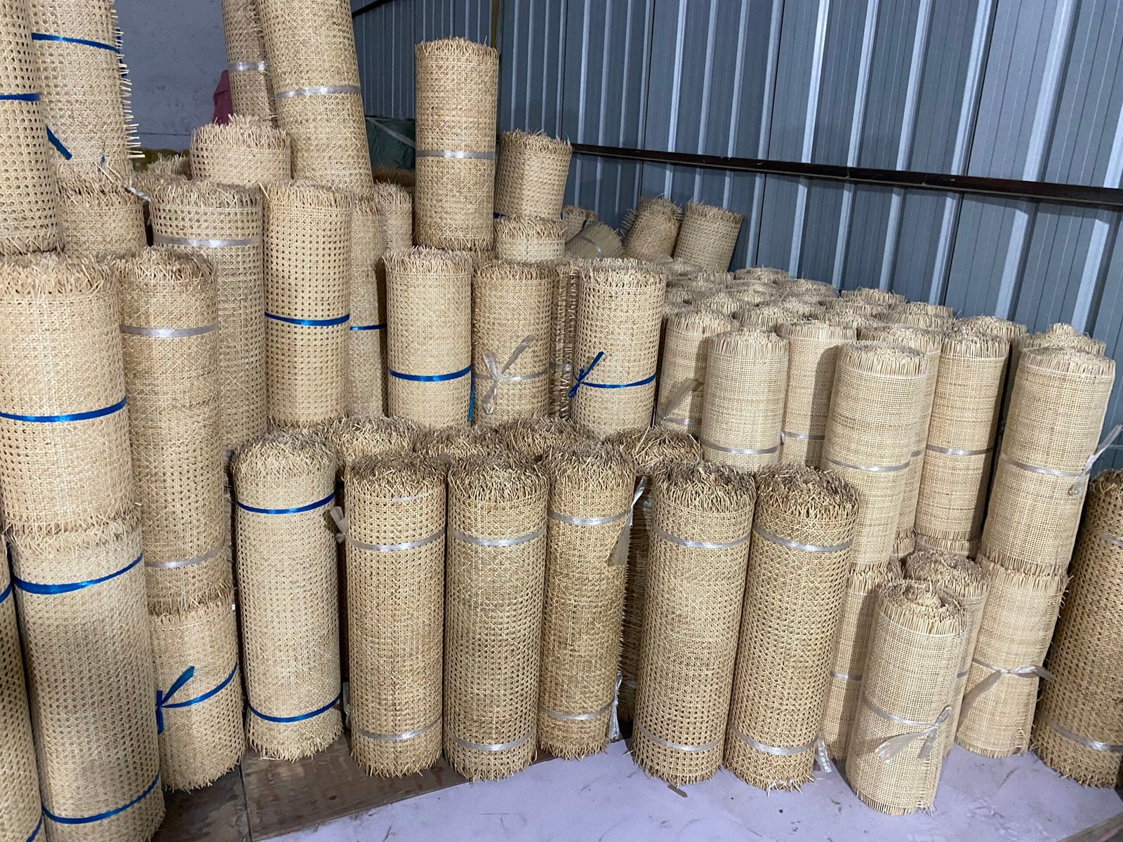 How to Properly Affix Cane Webbing to Wood？ - Rattan Wholesaler